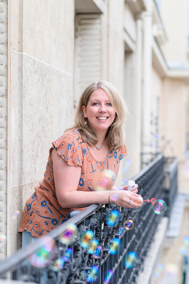 La Majuscule En Calligraphie : Tout Pour La Réussir ! - Rari Création